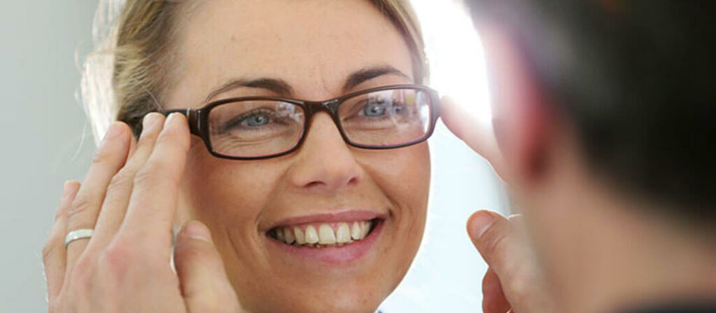 How To Get Free Glasses After Cataract Surgery | The Eye Associates
